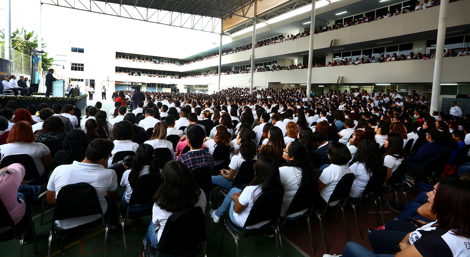 Cumple con educación de calidad - Universidad Autónoma de Nuevo León