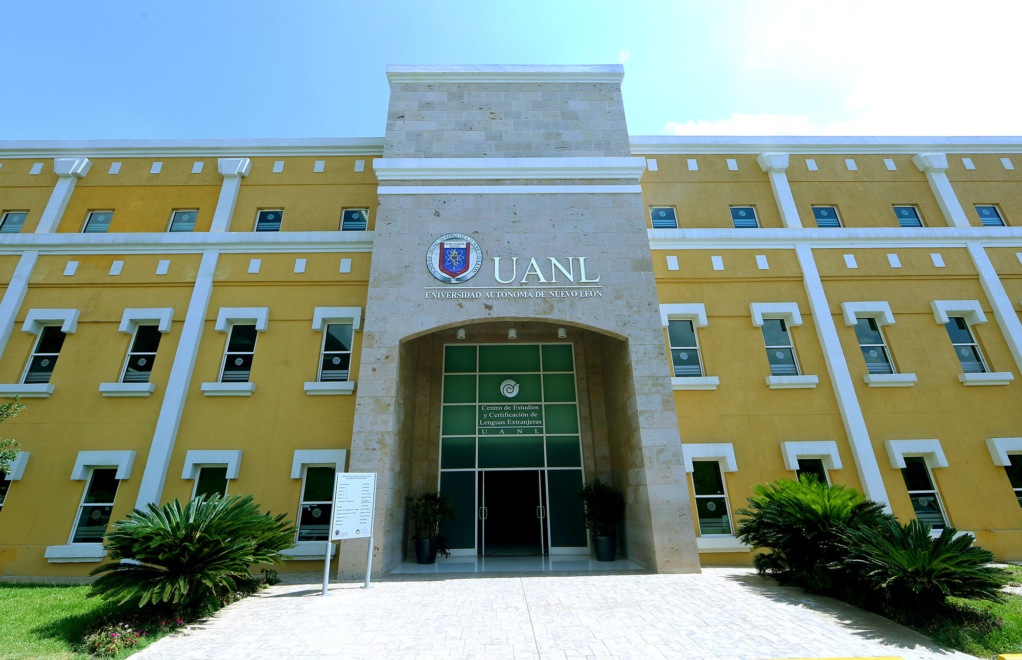 Explorarán culturas y lenguas extranjeras - Universidad Autónoma de ...