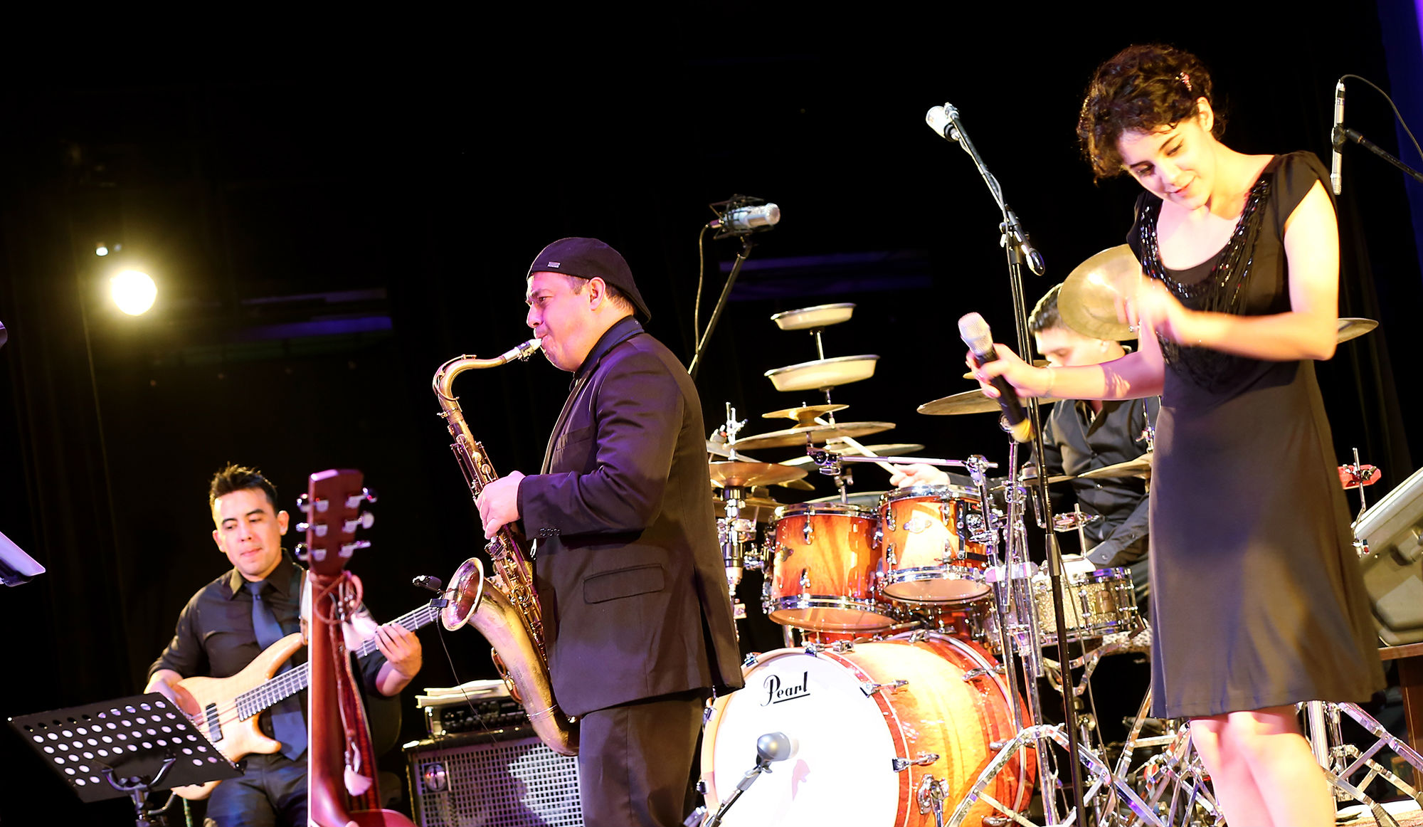 Pop con mucho jazz - Universidad Autónoma de Nuevo León